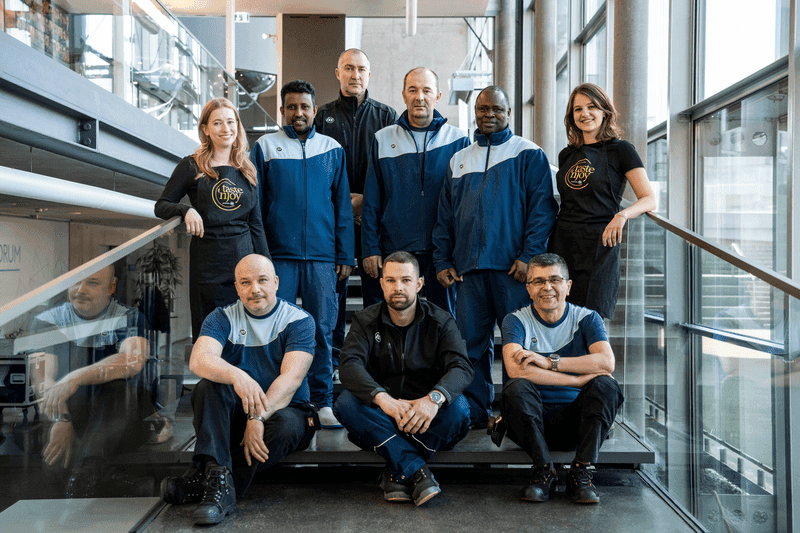 Contacta con nosotros - ISS World